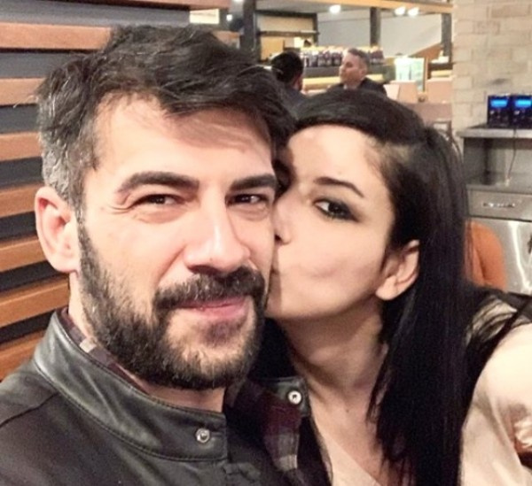 Rüzgar Aksoy kimdir ,Rüzgar Aksoy Ömer dizisine mi dahil oluyor?